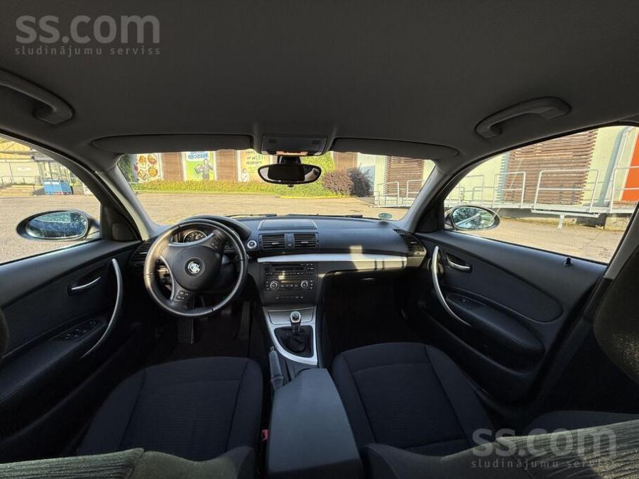 Blue BMW 118 2009 in Riga, with an engine capacity of 2.00 L and mileage of 265 thousand km for 4450 €, photo 11 on AUTOMOTO.COM.LV