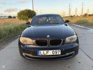 Zils BMW 118 2009 Viļņa, ar dzinēja tilpumu 2.00 L un nobraukumu 284 tūkst. km par 3500 €, foto 7 vietnē AUTOMOTO.COM.LV