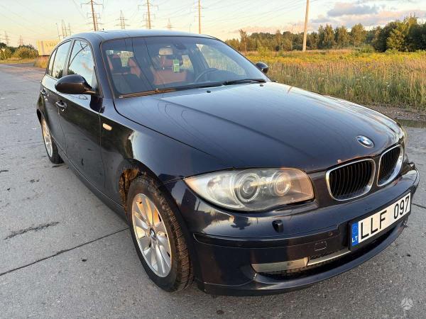 Zils BMW 118 2009 Viļņa, ar dzinēja tilpumu 2.00 L un nobraukumu 284 tūkst. km par 3500 €, foto 8 vietnē AUTOMOTO.COM.LV