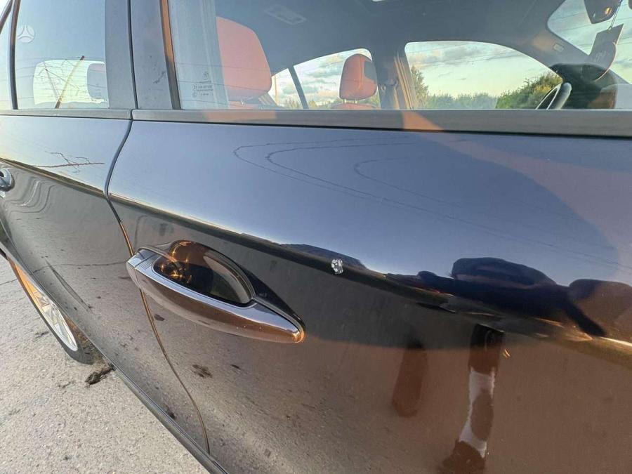 Zils BMW 118 2009 Viļņa, ar dzinēja tilpumu 2.00 L un nobraukumu 284 tūkst. km par 3500 €, foto 10 vietnē AUTOMOTO.COM.LV