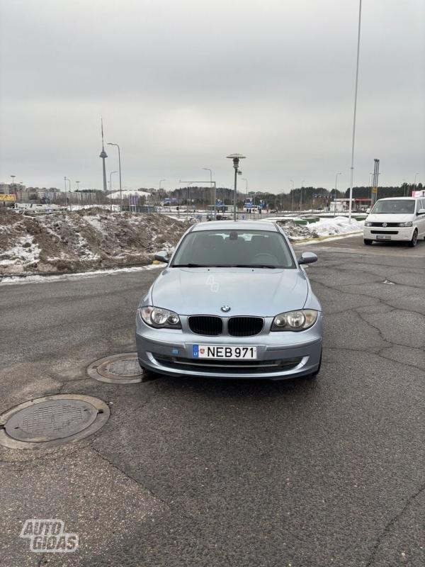 Zils BMW 118 2010 Viļņa, ar dzinēja tilpumu 2.00 L un nobraukumu 304 tūkst. km par 3800 €, foto 4 vietnē AUTOMOTO.COM.LV