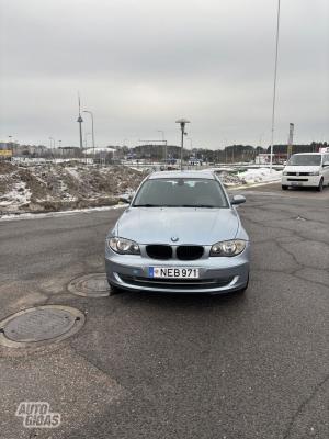Zils BMW 118 2010 Viļņa, ar dzinēja tilpumu 2.00 L un nobraukumu 304 tūkst. km par 3800 €, foto 4 vietnē AUTOMOTO.COM.LV