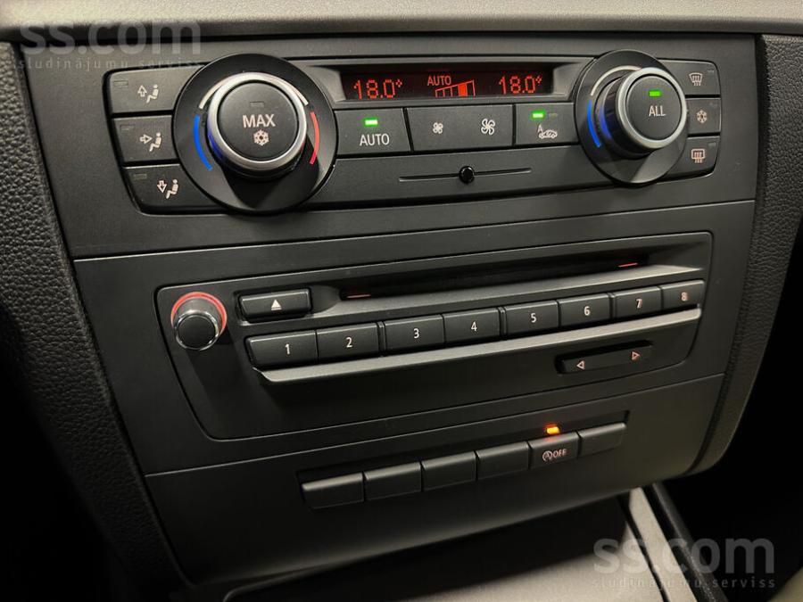 Blue BMW 118 2011 in Jurmala, with an engine capacity of 2.00 L and mileage of 227 thousand km for 4650 €, photo 30 on AUTOMOTO.COM.LV