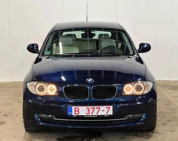 Zils BMW 118 2011 Jūrmala, ar dzinēja tilpumu 2.00 L un nobraukumu 227 tūkst. km par 4650 €, foto 5 vietnē AUTOMOTO.COM.LV
