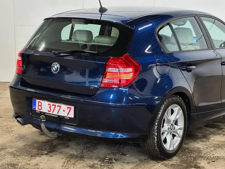 Zils BMW 118 2011 Jūrmala, ar dzinēja tilpumu 2.00 L un nobraukumu 227 tūkst. km par 4650 €, foto 12 vietnē AUTOMOTO.COM.LV