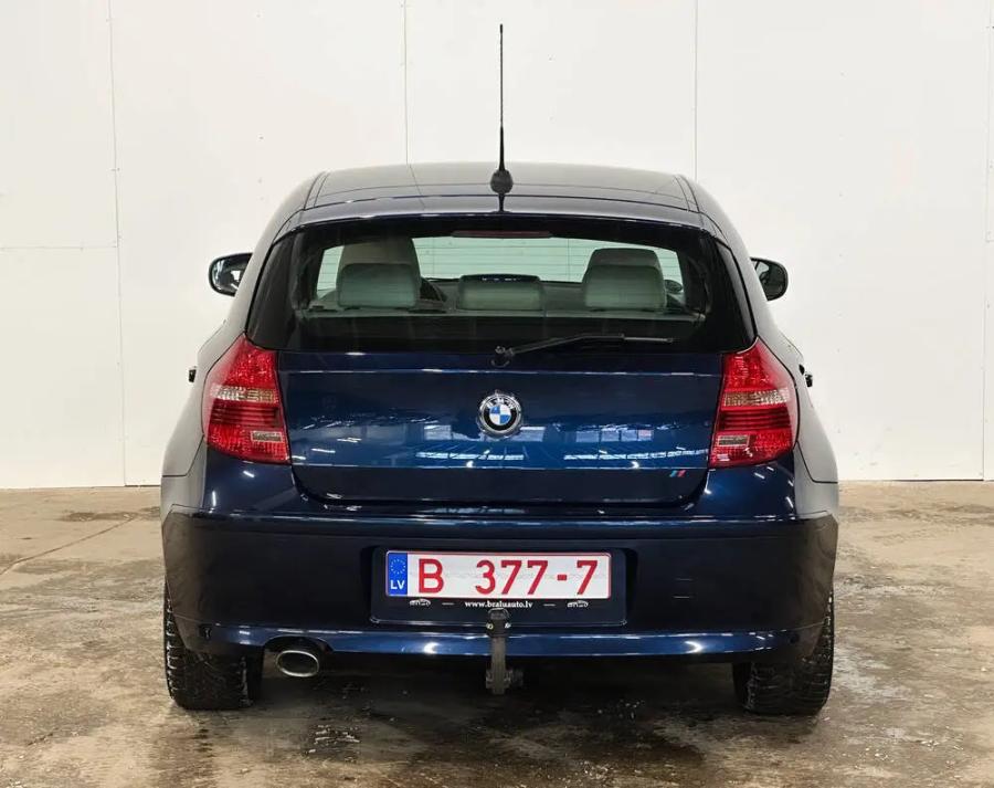 Zils BMW 118 2011 Jūrmala, ar dzinēja tilpumu 2.00 L un nobraukumu 227 tūkst. km par 4650 €, foto 17 vietnē AUTOMOTO.COM.LV