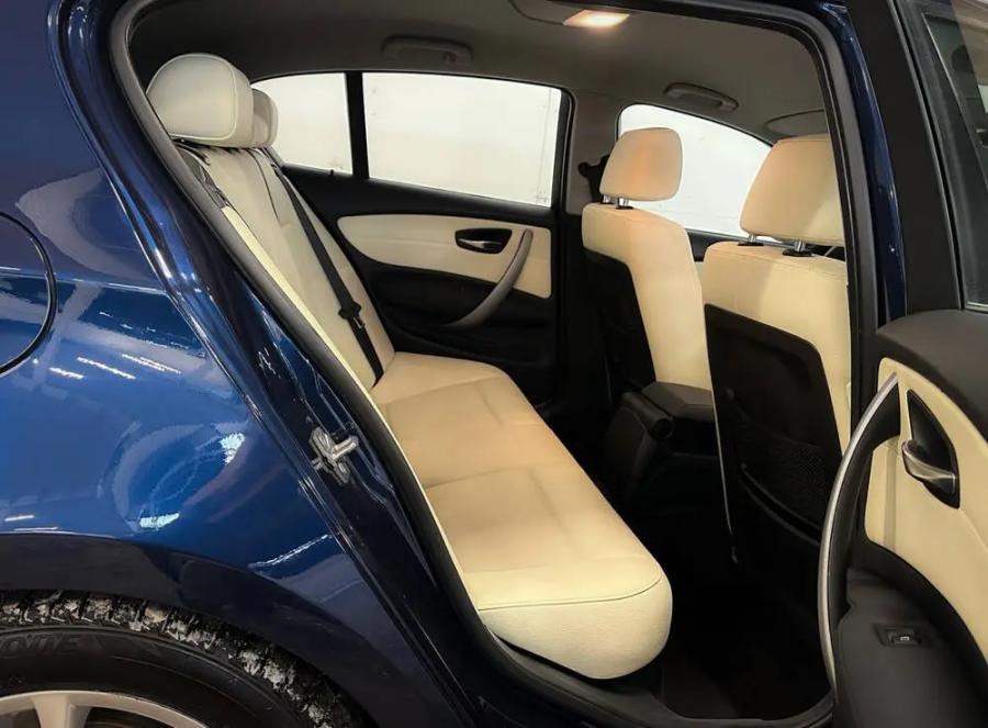 Zils BMW 118 2011 Jūrmala, ar dzinēja tilpumu 2.00 L un nobraukumu 227 tūkst. km par 4650 €, foto 26 vietnē AUTOMOTO.COM.LV