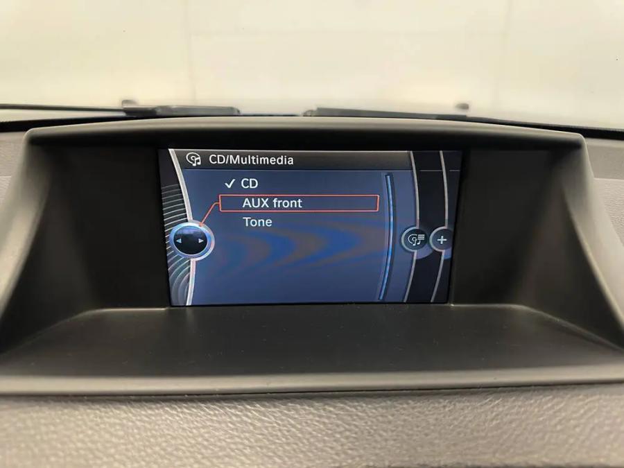 Zils BMW 118 2011 Jūrmala, ar dzinēja tilpumu 2.00 L un nobraukumu 227 tūkst. km par 4650 €, foto 30 vietnē AUTOMOTO.COM.LV