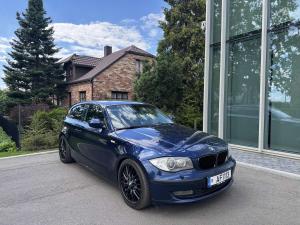 Zils BMW 118 2011 Marijampole, ar dzinēja tilpumu 2.00 L un nobraukumu 210 tūkst. km par 4900 €, foto  vietnē AUTOMOTO.COM.LV