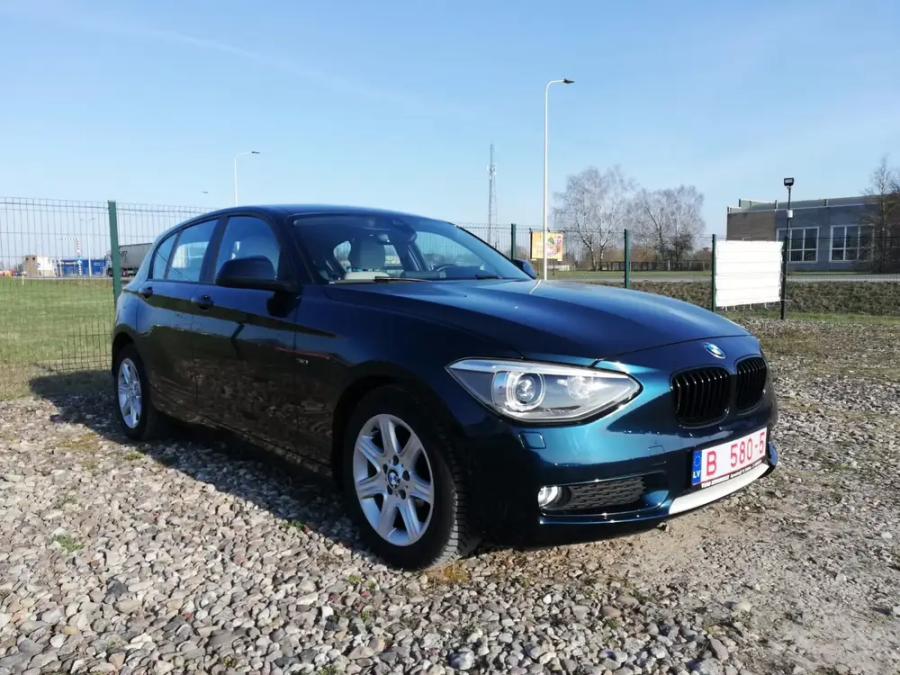 Blue BMW 118 2012 in Saldus, with an engine capacity of 2.00 L and mileage of 282 thousand km for 8500 €, photo 3 on AUTOMOTO.COM.LV