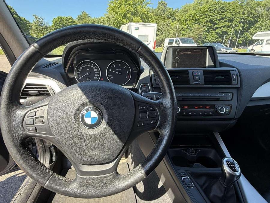 Zils BMW 118 2012 Klaipėda, ar dzinēja tilpumu 2.00 L un nobraukumu 328 tūkst. km par 5500 €, foto 14 vietnē AUTOMOTO.COM.LV