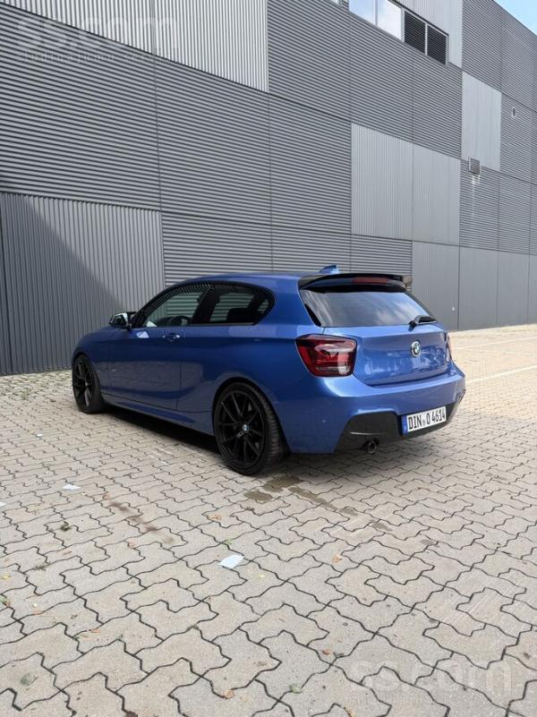Blue BMW 118 2012 in Riga, with an engine capacity of 2.00 L and mileage of 327 thousand km for 7650 €, photo 6 on AUTOMOTO.COM.LV
