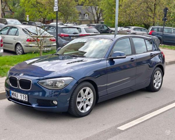 Blue BMW 118 2013 in Vilnius, with an engine capacity of 2.00 L and mileage of 223 thousand km for 6600 €, photo 1 on AUTOMOTO.COM.LV