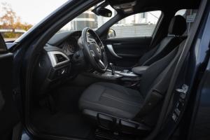 Blue BMW 118 2015 in Riga, with an engine capacity of 2.00 L and mileage of 211 thousand km for 11490 €, photo 13 on AUTOMOTO.COM.LV