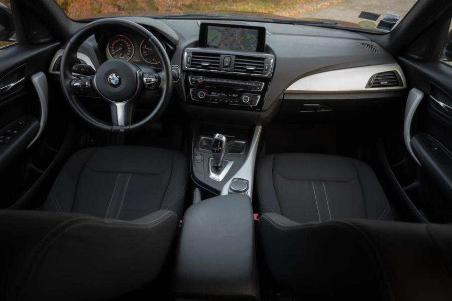 Blue BMW 118 2015 in Riga, with an engine capacity of 2.00 L and mileage of 211 thousand km for 11490 €, photo 14 on AUTOMOTO.COM.LV