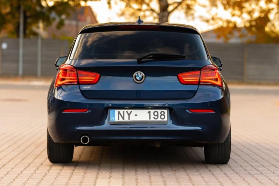 Blue BMW 118 2015 in Riga, with an engine capacity of 2.00 L and mileage of 211 thousand km for 11490 €, photo 20 on AUTOMOTO.COM.LV
