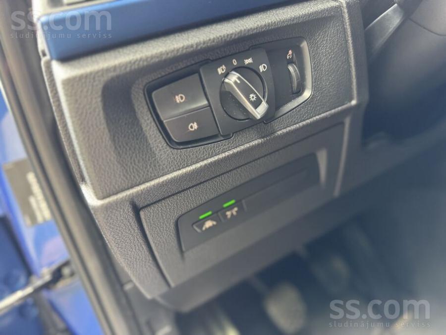 Blue BMW 118 2016 in Bauska, with an engine capacity of 2.00 L and mileage of 270 thousand km for 9900 €, photo 16 on AUTOMOTO.COM.LV