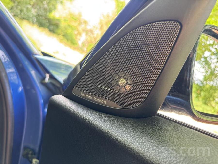 Blue BMW 118 2016 in Bauska, with an engine capacity of 2.00 L and mileage of 270 thousand km for 9900 €, photo 21 on AUTOMOTO.COM.LV