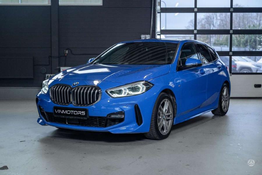 Zils BMW 118 2019 Viļņa, ar dzinēja tilpumu 1.50 L un nobraukumu 71 tūkst. km par 18500 €, foto 1 vietnē AUTOMOTO.COM.LV