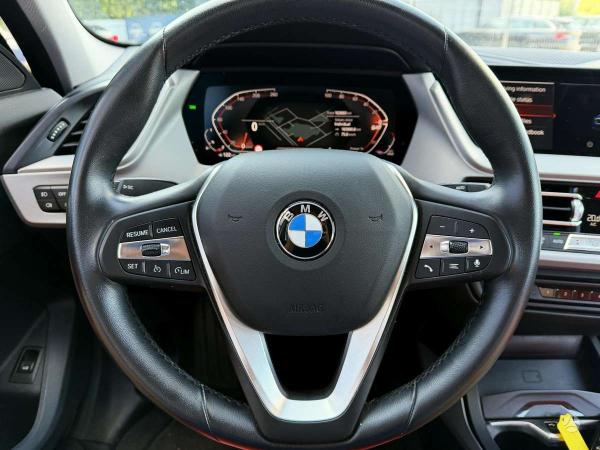 Zils BMW 118 2021 Kauņa, ar dzinēja tilpumu 1.50 L un nobraukumu 163 tūkst. km par 15900 €, foto 7 vietnē AUTOMOTO.COM.LV
