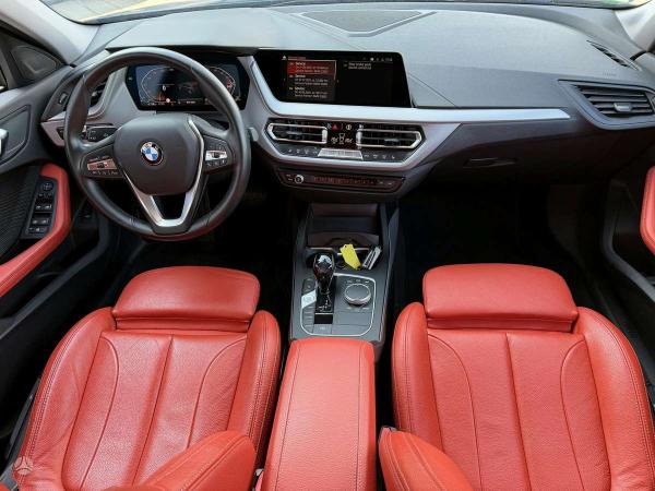 Zils BMW 118 2021 Kauņa, ar dzinēja tilpumu 1.50 L un nobraukumu 163 tūkst. km par 15900 €, foto 9 vietnē AUTOMOTO.COM.LV