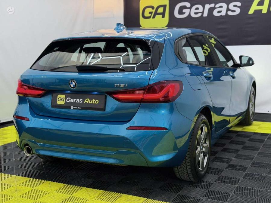 Blue BMW 118 2022 in Vilnius, with an engine capacity of 1.50 L and mileage of 67 thousand km for 16790 €, photo 5 on AUTOMOTO.COM.LV