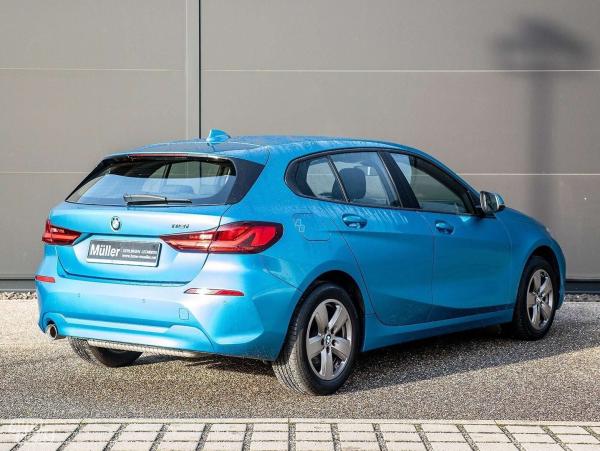 Blue BMW 118 2022 in Kaunas, with an engine capacity of 1.50 L and mileage of 35 thousand km for 22578 €, photo 2 on AUTOMOTO.COM.LV