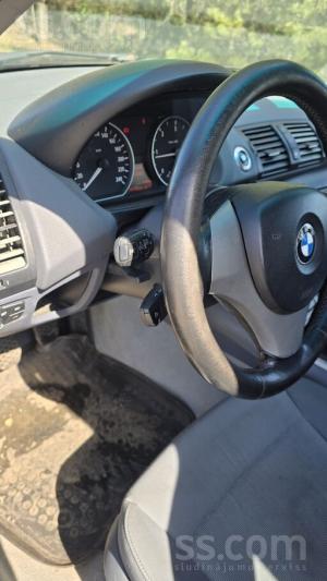 Brown BMW 118 2005 in Riga, with an engine capacity of 2.00 L and mileage of 389 thousand km for 1999 €, photo 10 on AUTOMOTO.COM.LV