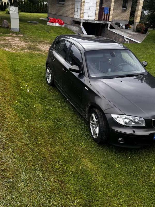 Brūns BMW 118 2005 Panevēža, ar dzinēja tilpumu 2.00 L un nobraukumu 282 tūkst. km par 1799 €, foto 2 vietnē AUTOMOTO.COM.LV