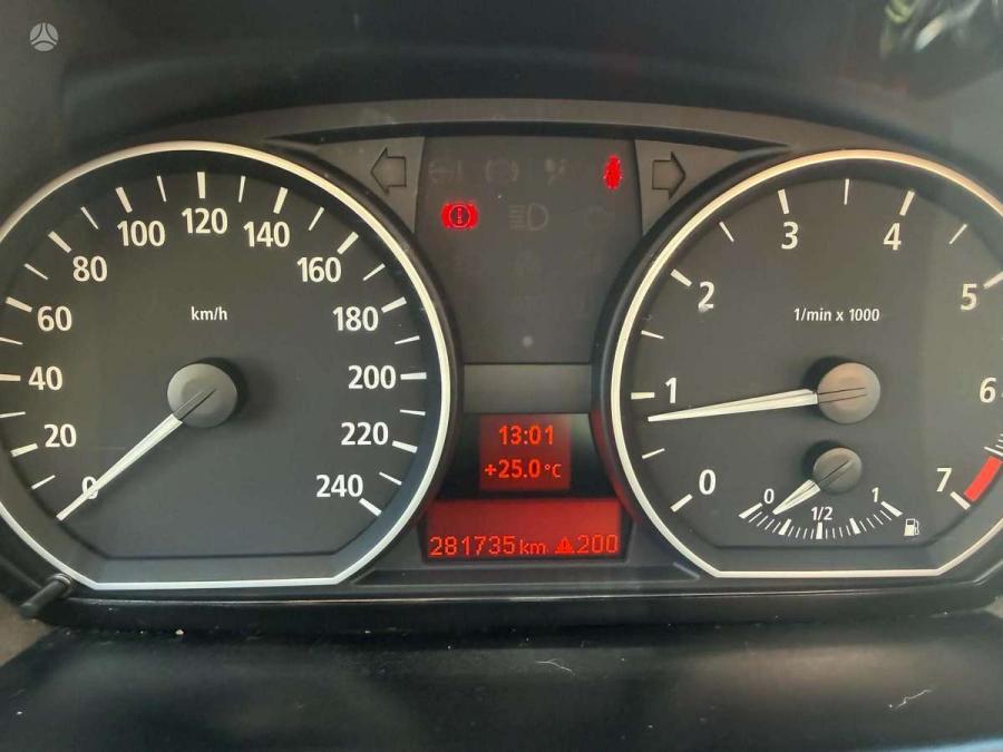 Коричневый БМВ 118 2005 в Паневежис, объемом двигателя 2.00 л и пробегом 282 тыс. км за 1799 €, фото 16 на AUTOMOTO.COM.LV