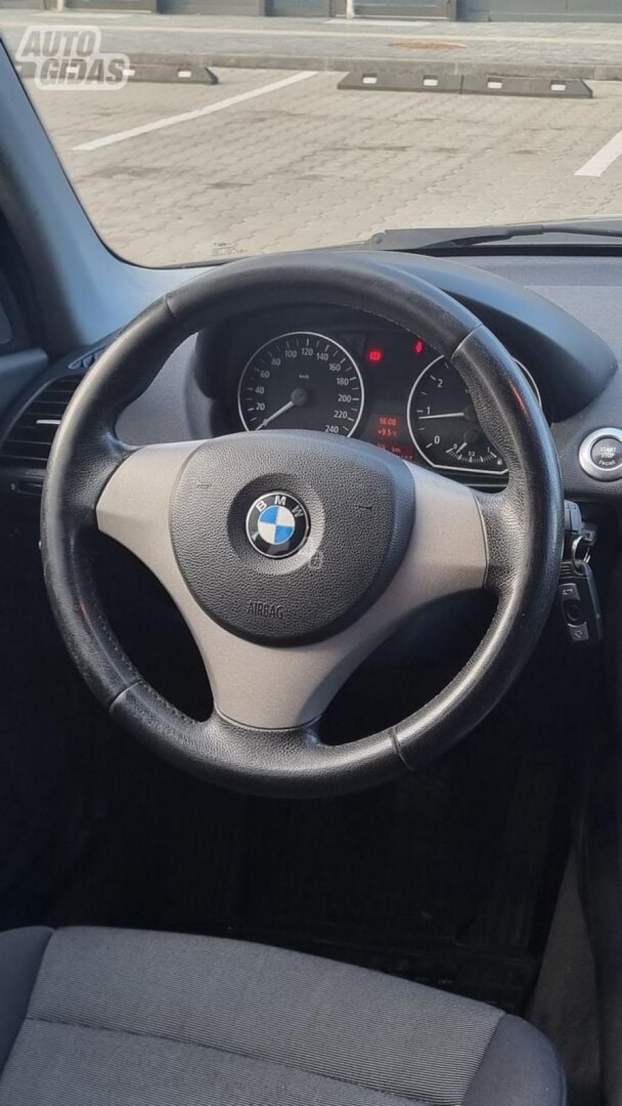 Brūns BMW 118 2006 Viļņa, ar dzinēja tilpumu 2.00 L un nobraukumu 280 tūkst. km par 1900 €, foto 13 vietnē AUTOMOTO.COM.LV