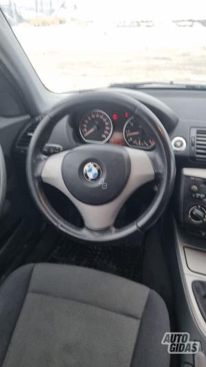 Brūns BMW 118 2006 Viļņa, ar dzinēja tilpumu 2.00 L un nobraukumu 281 tūkst. km par 1650 €, foto 9 vietnē AUTOMOTO.COM.LV