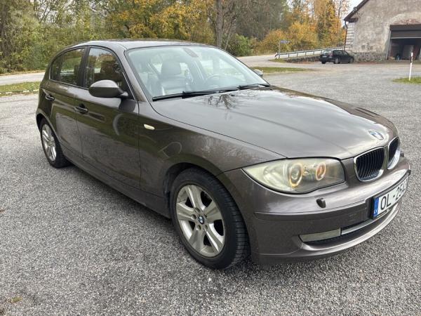 Коричневый БМВ 118 2007 в Цесис, объемом двигателя 2.00 л и пробегом 305 тыс. км за 2800 €, фото 3 на AUTOMOTO.COM.LV
