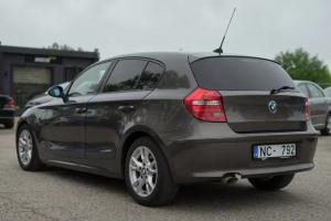 Brūns BMW 118 2008 Liepāja, ar dzinēja tilpumu 2.00 L un nobraukumu 220 tūkst. km par 5500 €, foto  vietnē AUTOMOTO.COM.LV