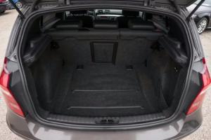 Brown BMW 118 2008 in Liepaja, with an engine capacity of 2.00 L and mileage of 220 thousand km for 5500 €, photo 10 on AUTOMOTO.COM.LV