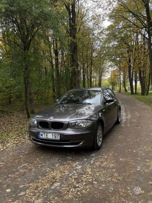 Brūns BMW 118 2009 Jonava, ar dzinēja tilpumu 2.00 L un nobraukumu 314 tūkst. km par 2950 €, foto  vietnē AUTOMOTO.COM.LV