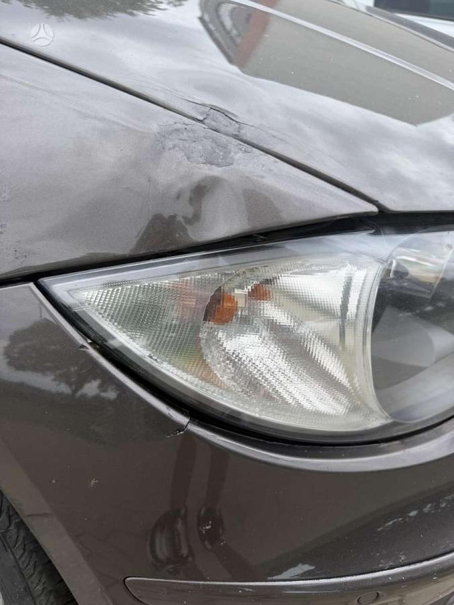 Brūns BMW 118 2009 Jonava, ar dzinēja tilpumu 2.00 L un nobraukumu 314 tūkst. km par 2950 €, foto 19 vietnē AUTOMOTO.COM.LV