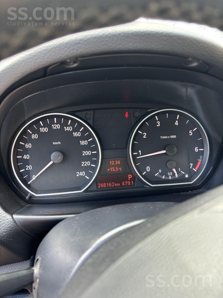 Brown BMW 118 2009 in Riga, with an engine capacity of 2.00 L and mileage of 268 thousand km for 5450 €, photo 9 on AUTOMOTO.COM.LV