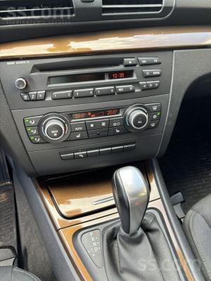 Brown BMW 118 2009 in Riga, with an engine capacity of 2.00 L and mileage of 268 thousand km for 5450 €, photo 11 on AUTOMOTO.COM.LV