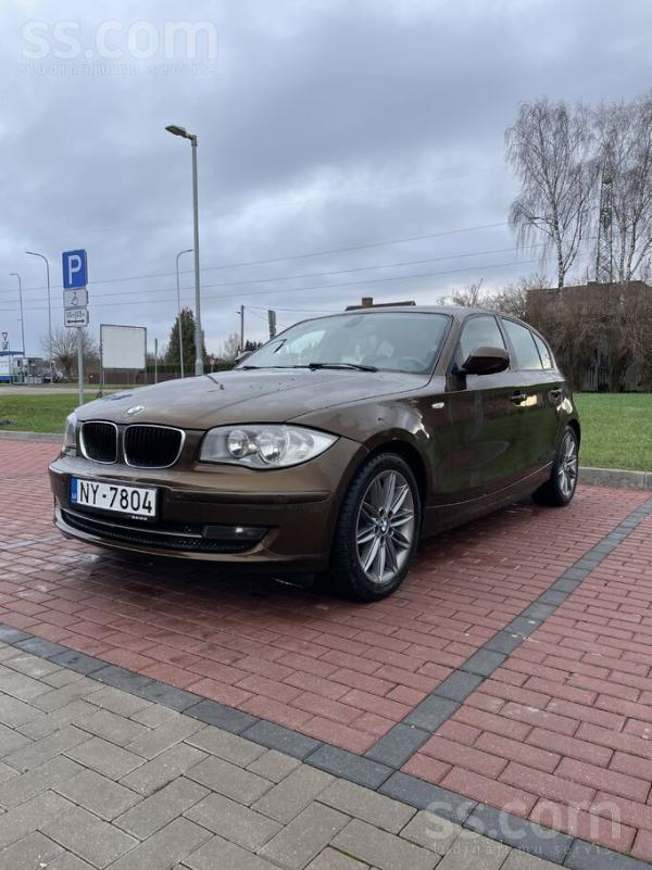 Brūns BMW 118 2010 Rīga, ar dzinēja tilpumu 2.00 L un nobraukumu 246 tūkst. km par 3100 €, foto 10 vietnē AUTOMOTO.COM.LV
