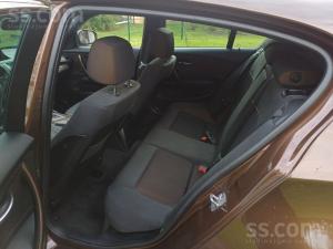 Brown BMW 118 2011 in Bauska, with an engine capacity of 2.00 L and mileage of 229 thousand km for 5500 €, photo 8 on AUTOMOTO.COM.LV