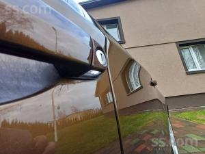 Brown BMW 118 2011 in Bauska, with an engine capacity of 2.00 L and mileage of 229 thousand km for 5500 €, photo 10 on AUTOMOTO.COM.LV