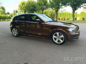 Brown BMW 118 2011 in Bauska, with an engine capacity of 2.00 L and mileage of 231 thousand km for 5299 €, photo 1 on AUTOMOTO.COM.LV
