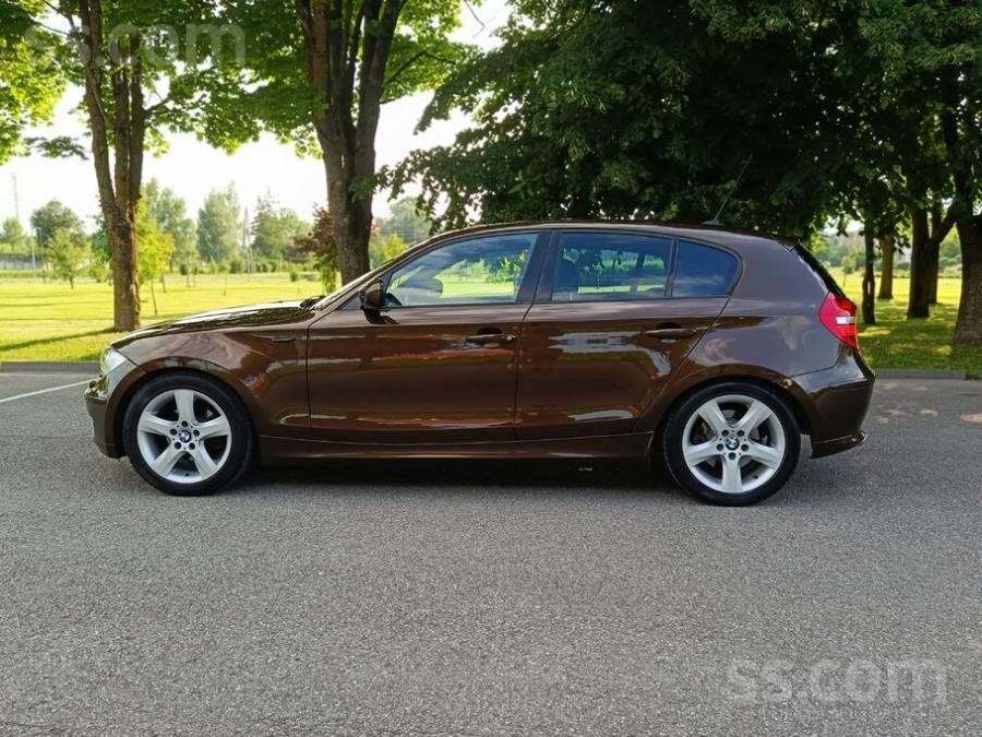 Brown BMW 118 2011 in Bauska, with an engine capacity of 2.00 L and mileage of 231 thousand km for 5299 €, photo 5 on AUTOMOTO.COM.LV