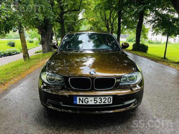 Brown BMW 118 2011 in Riga, with an engine capacity of 2.00 L and mileage of 317 thousand km for 5199 €, photo 1 on AUTOMOTO.COM.LV