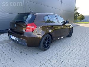 Brūns BMW 118 2011 Tukums, ar dzinēja tilpumu 2.00 L un nobraukumu 190 tūkst. km par 5190 €, foto  vietnē AUTOMOTO.COM.LV
