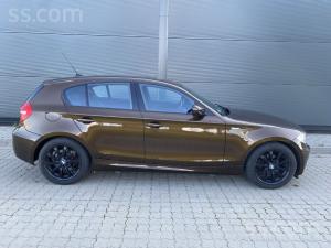 Brown BMW 118 2011 in Tukums, with an engine capacity of 2.00 L and mileage of 190 thousand km for 5190 €, photo 5 on AUTOMOTO.COM.LV
