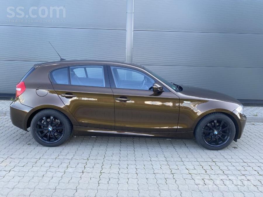 Brown BMW 118 2011 in Tukums, with an engine capacity of 2.00 L and mileage of 190 thousand km for 5190 €, photo 5 on AUTOMOTO.COM.LV
