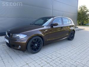 Brown BMW 118 2011 in Tukums, with an engine capacity of 2.00 L and mileage of 190 thousand km for 5190 €, photo 8 on AUTOMOTO.COM.LV