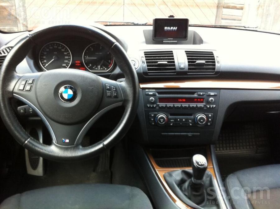 Brown BMW 118 2011 in Tukums, with an engine capacity of 2.00 L and mileage of 190 thousand km for 5190 €, photo 13 on AUTOMOTO.COM.LV